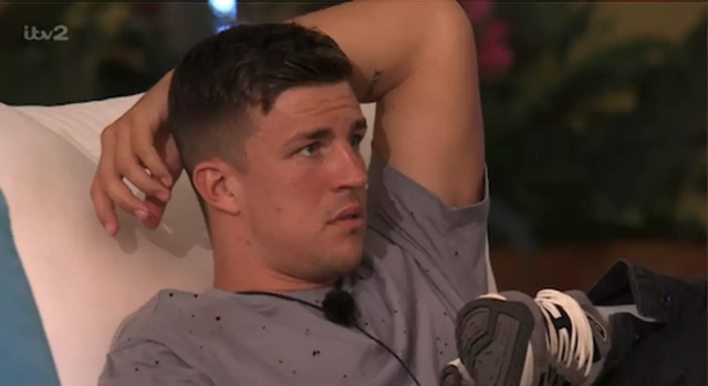 Love Island’s Mitch sends fans into meltdown with two-word response ...