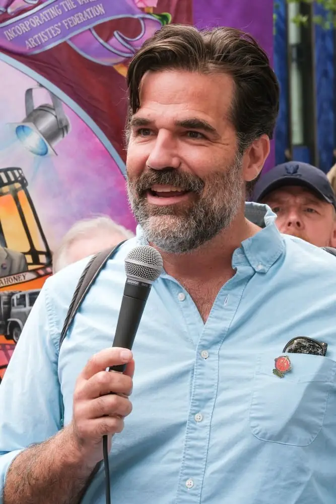 Comedian Rob Delaney Said He Wants To Die In Same Room His Son Died In ... Comedian Rob Delaney Said He Wants To Die In Same Room His Son Died In ...