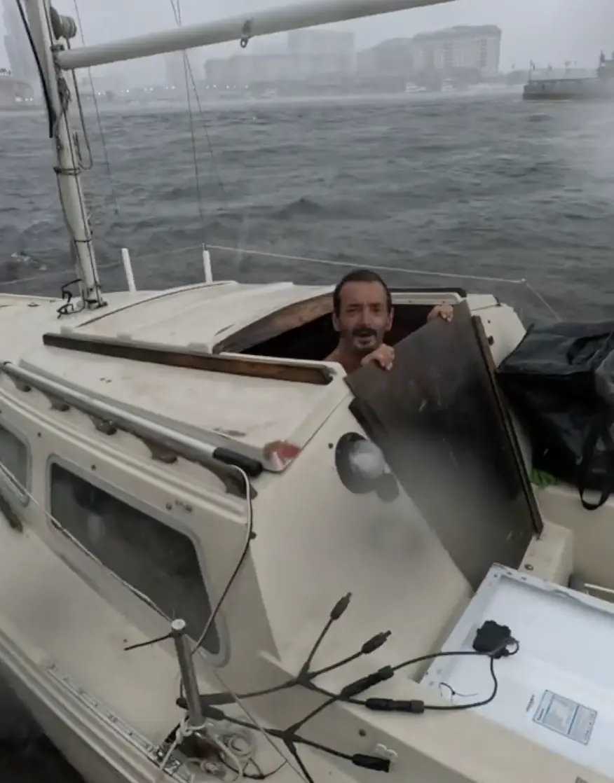 Man Known As ‘Real Lieutenant Dan’ Is Trying To Survive Hurricane ...