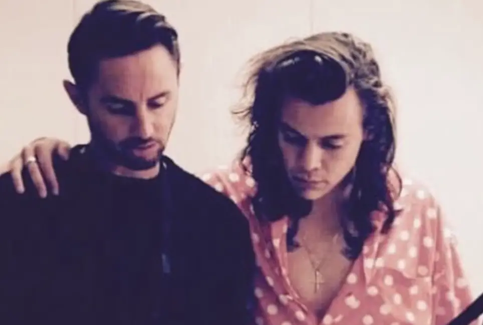 One Direction Legend Dies As Tributes Pour In - The Hook news