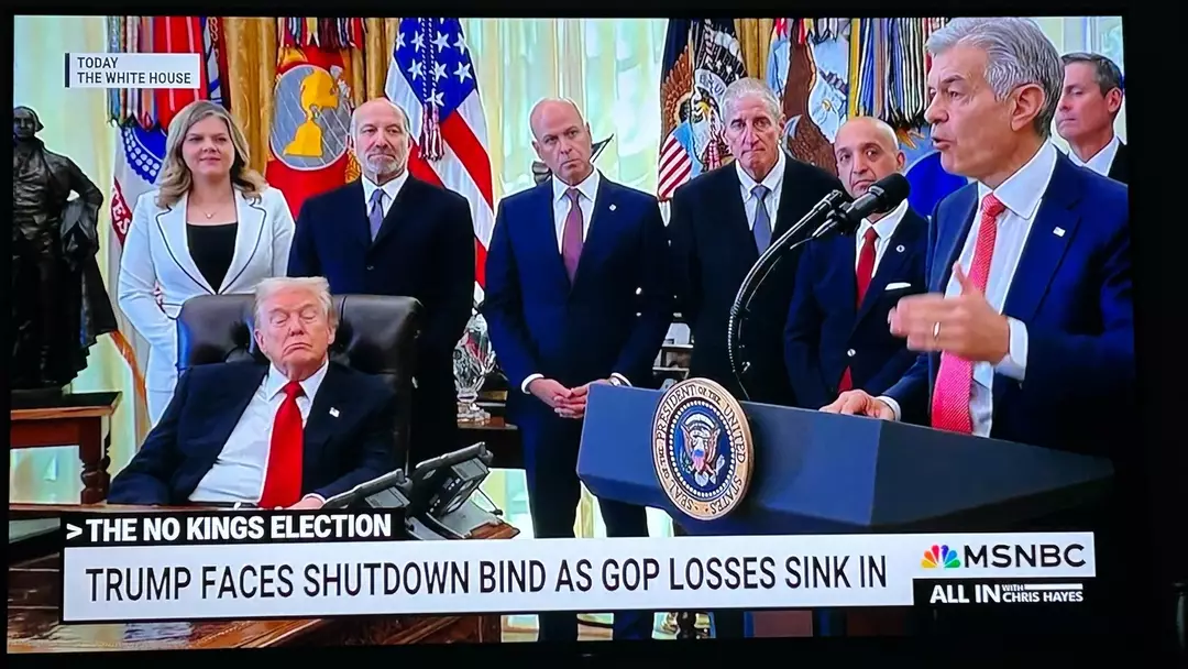 Footage shows moment Donald Trump ‘falls asleep’ at worst time possible ...